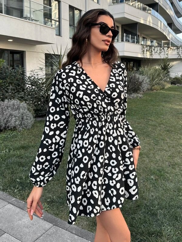 Rochie Scurta Brenda Neagra cu Model Leopard Alb - Iuliashop