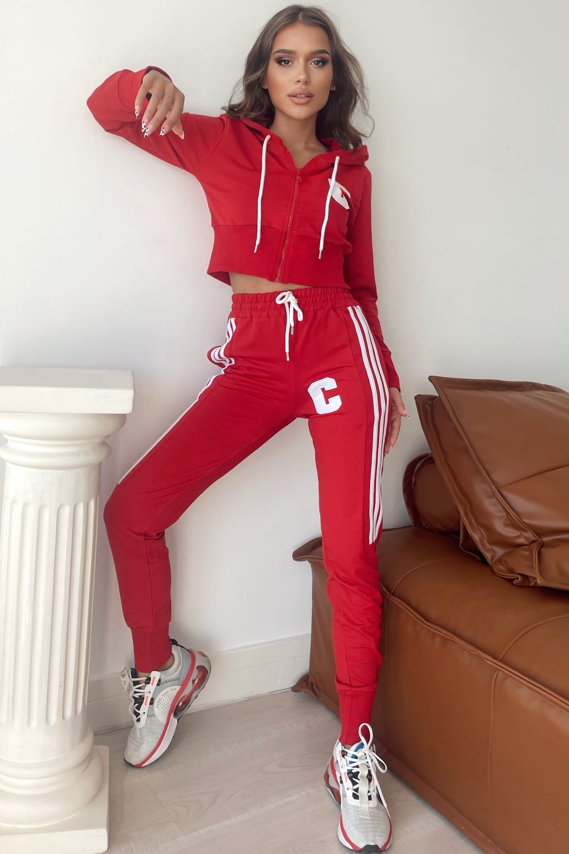 Trening format din bluza scurta cu fermoar si pantalon Rodica Rosu cu ...