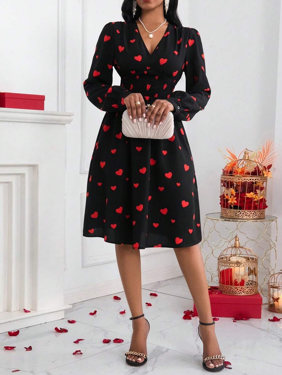 Rochie Midi Miranda Neagra cu Inimioare Rosii - Iuliashop