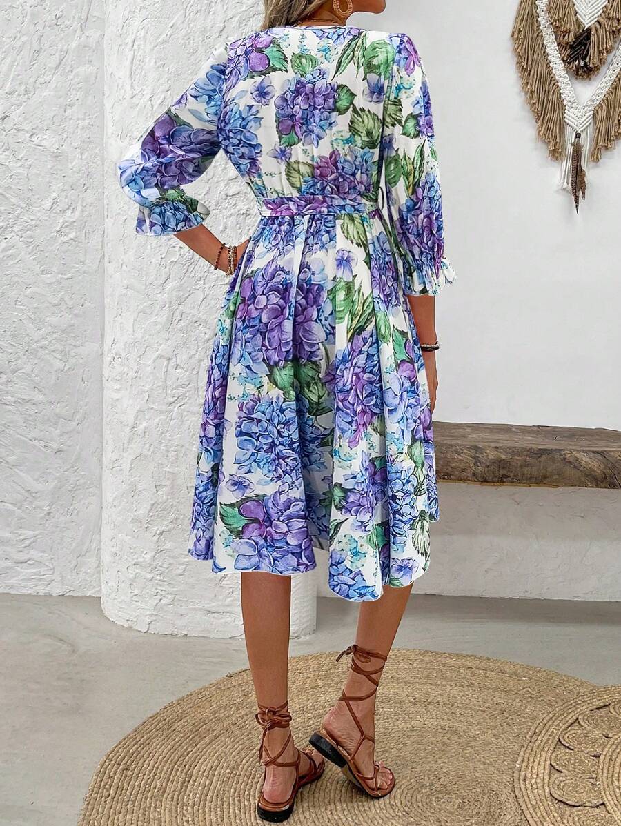 Rochie Scurta Dea Alba cu Print Floral Mov - Iuliashop